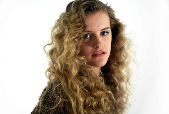 Krullen tutorial | zo maak je zelf de mooiste krullen — The Color